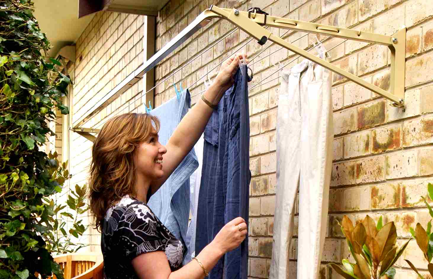 Austral Slenderline 16 Fold Down Clothesline – Lifestyle Clotheslines
